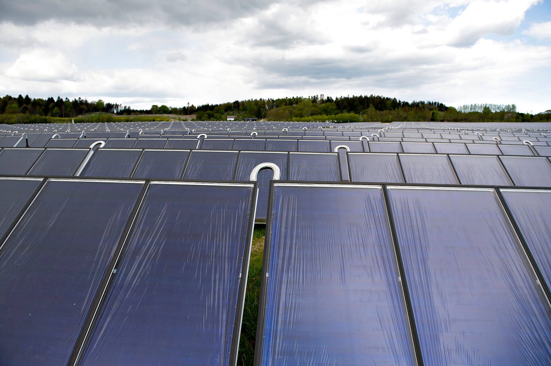 Solceller sættes op uden ledning til forbrugerne