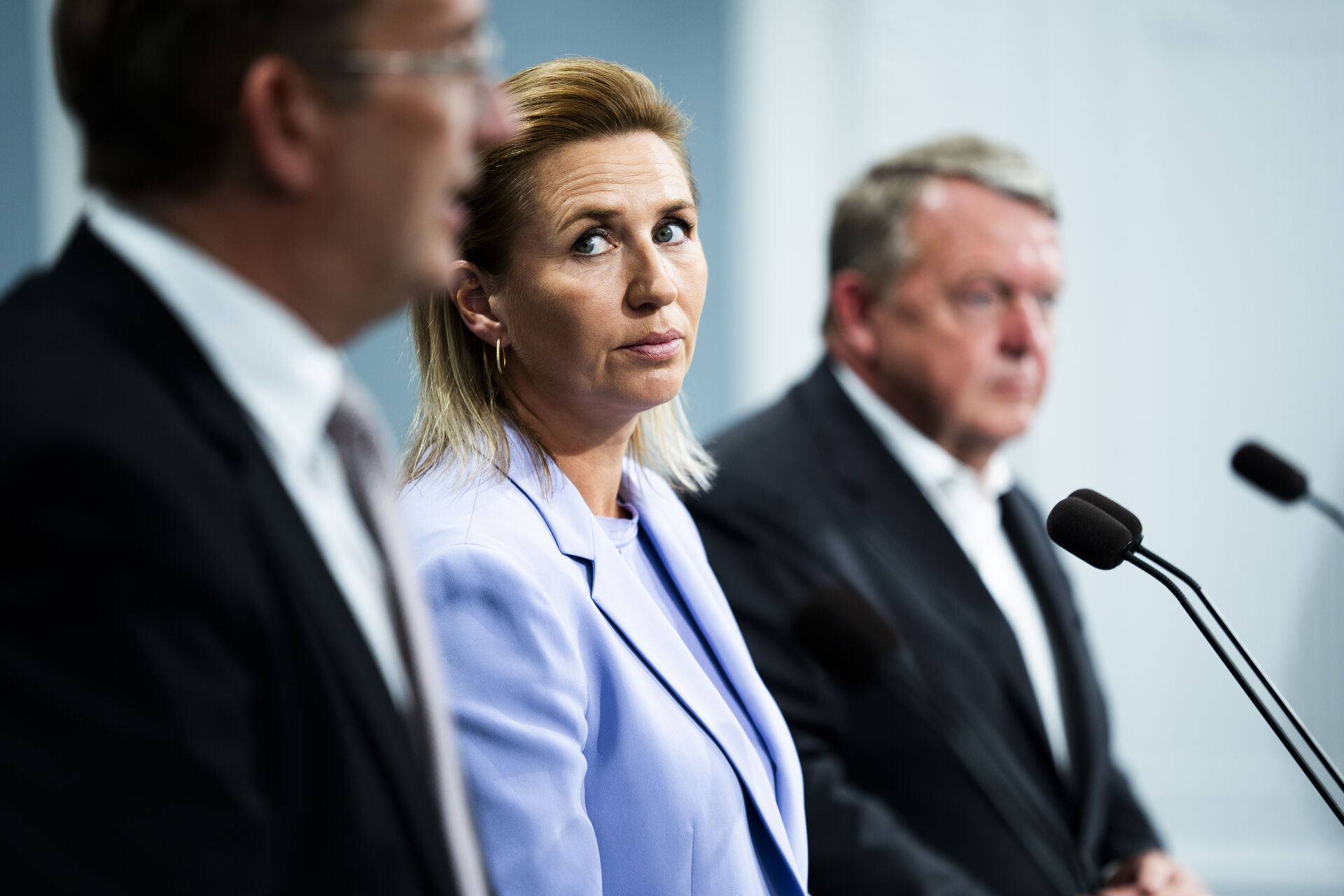 Upopulær SVM-regering flytter fokus ud af Christiansborg i 2025